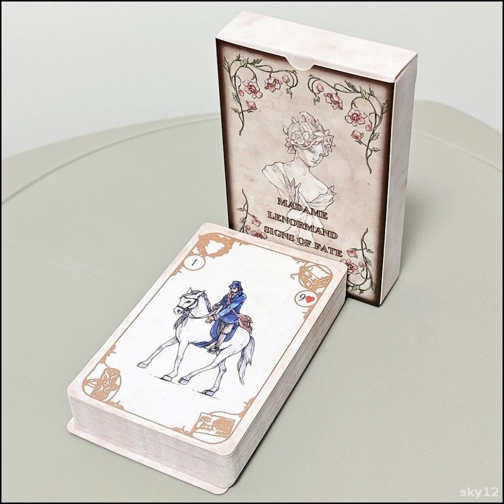 Эксклюзивный оракул Ленорман Signs of Fate, 42 карты, 9 на 6 см, англоязычное издание