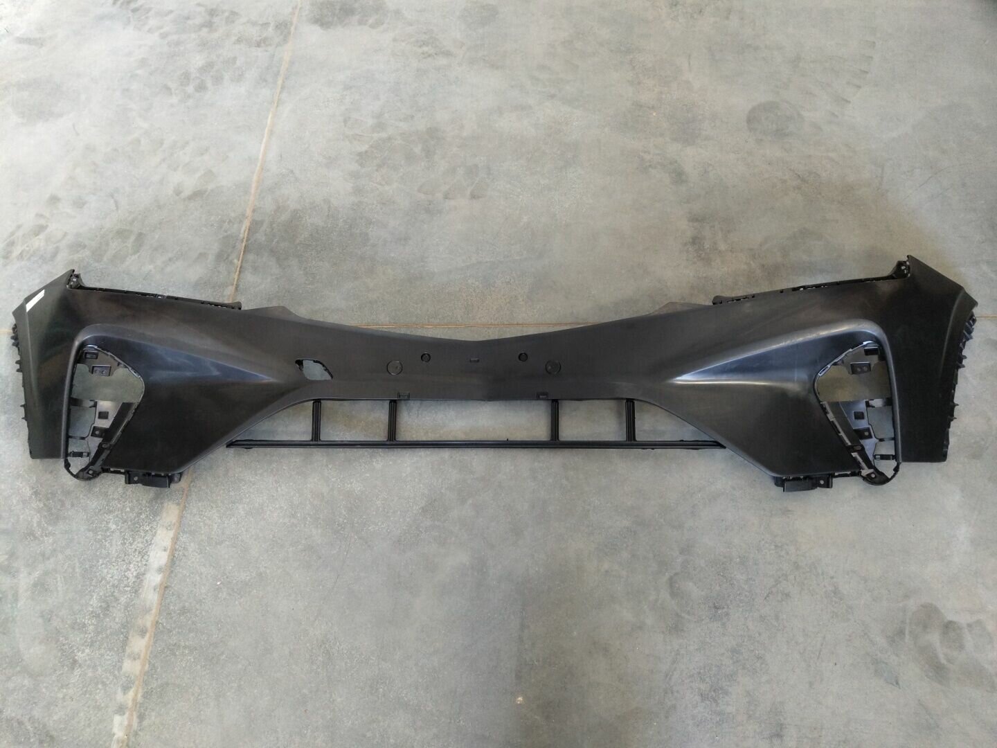 Бампер передний Geely Coolray [1.5 12V 7AMT внедорожник] 6600248426