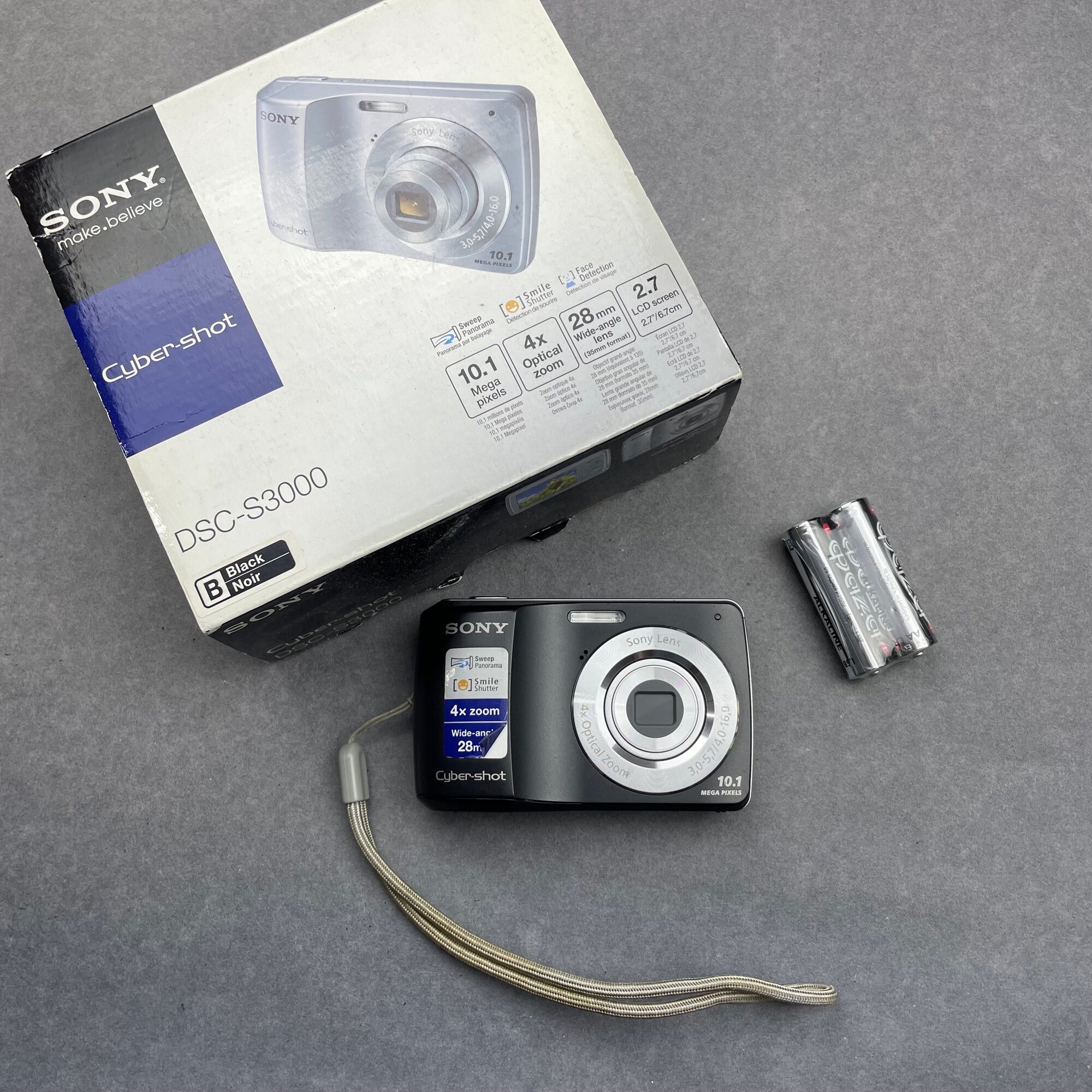 Цифровой компактный фотоаппарат Sony Cyber-shot DSC-S3000, черный, с коробкой