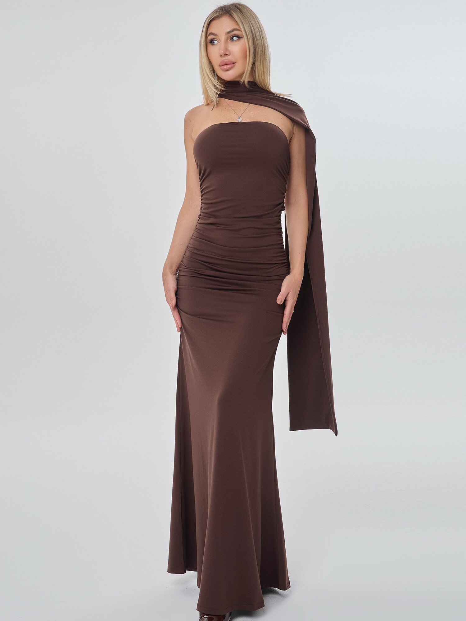 Платье Осень-зима 2025