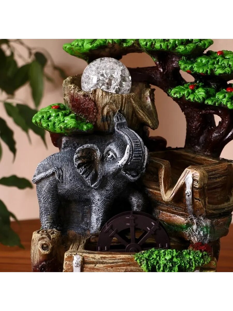 Очаровательный фонтан с слоником и подсветкой