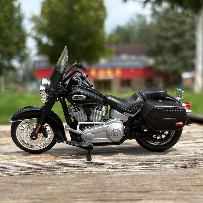 1:18 Harley Davidson 2024 Heritage Classic