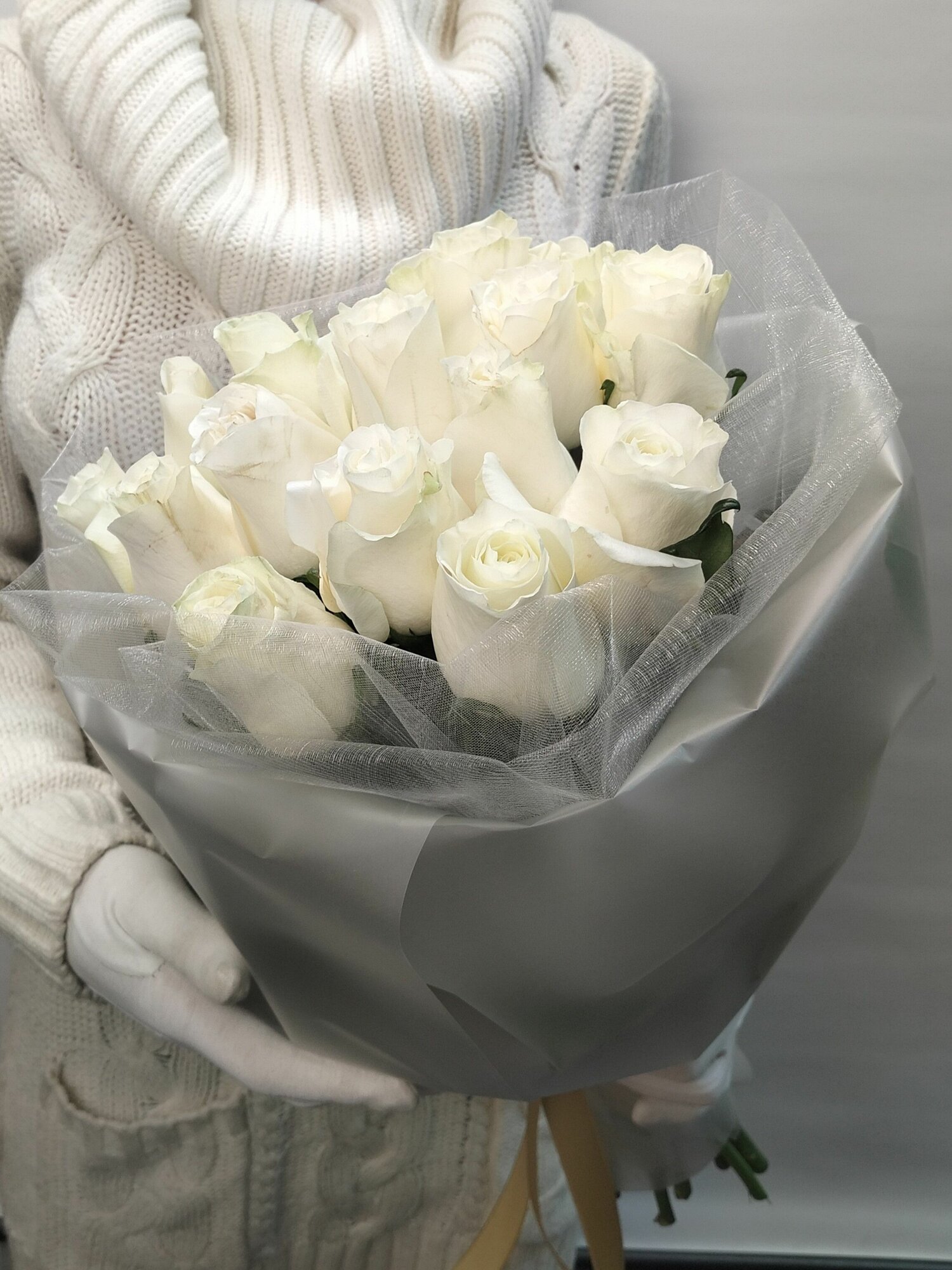 Decoriflora, "Белоснежное поле" роза Эквадор, цвет белый, 15 шт