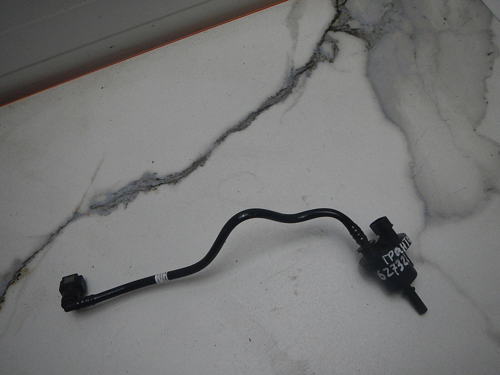 Б/У Клапан вентиляции топливного бака, ВАЗ (VAZ)-LADA GRANTA (гранта) FL (18-) LADA GRANTA (Гранта) FL (18-) Без видимых...