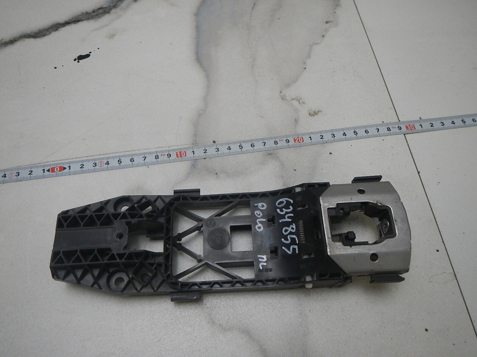 Б/У Кронштейн ручки, Volkswagen (Фольксваген)-POLO (SED RUS) (11-) VOLKSWAGEN POLO (Sed RUS) (11-) Без видимых поврежден...