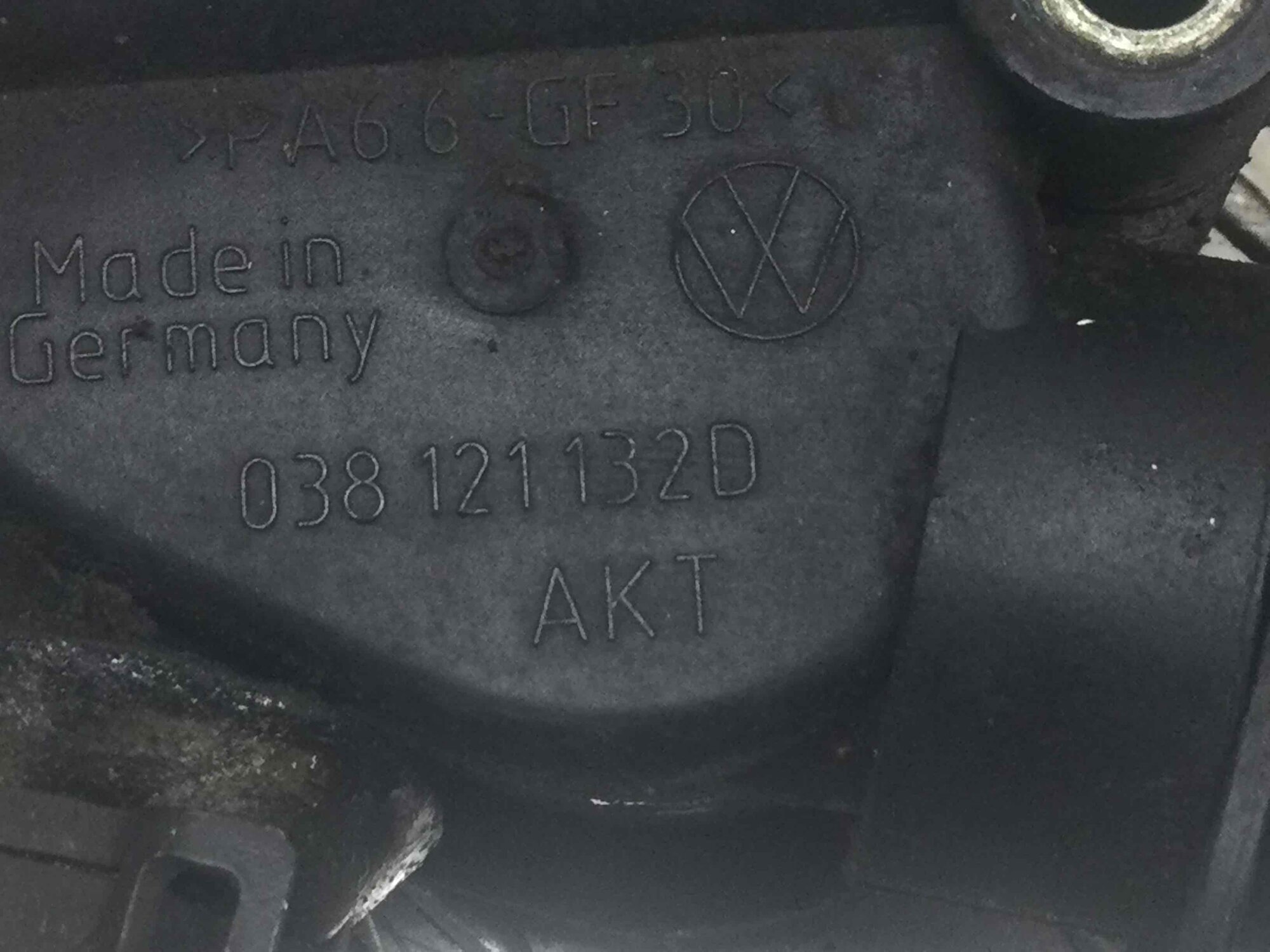 Б/У Корпус термостата Volkswagen Passat B6 (2005-2010) 2005 г.