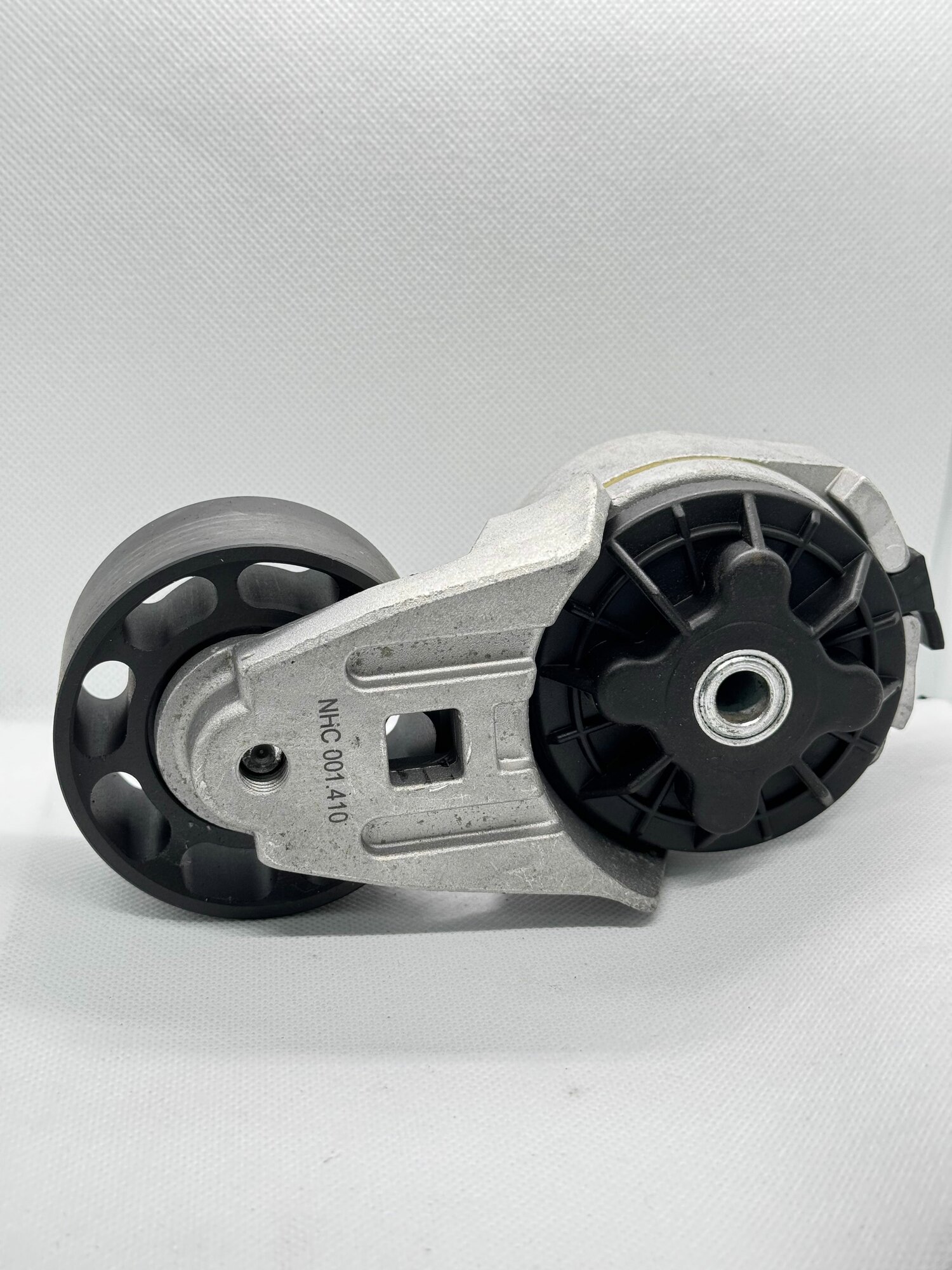 Натяжитель ремня КАМАЗ, ПАЗ Cummins 4BT SAMPA 001.410