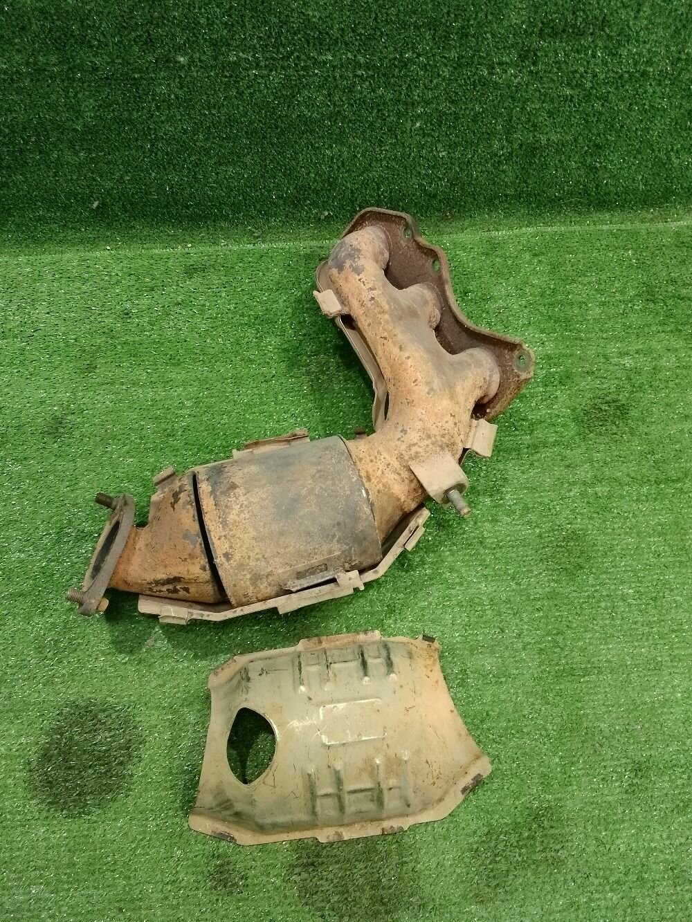 Выпускной коллектор R Lexus RX без катализатора Б/У с пробегом