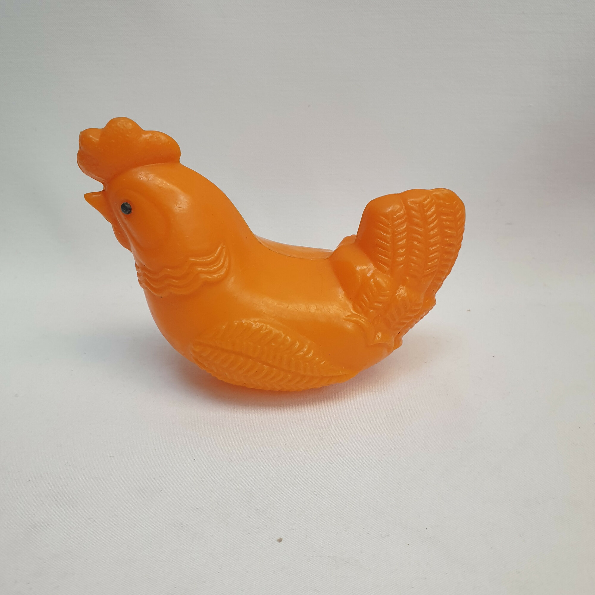 Винтажная игрушка СССР. Пластмассовая курочка неваляшка оранжевая, детская фигурка птицы