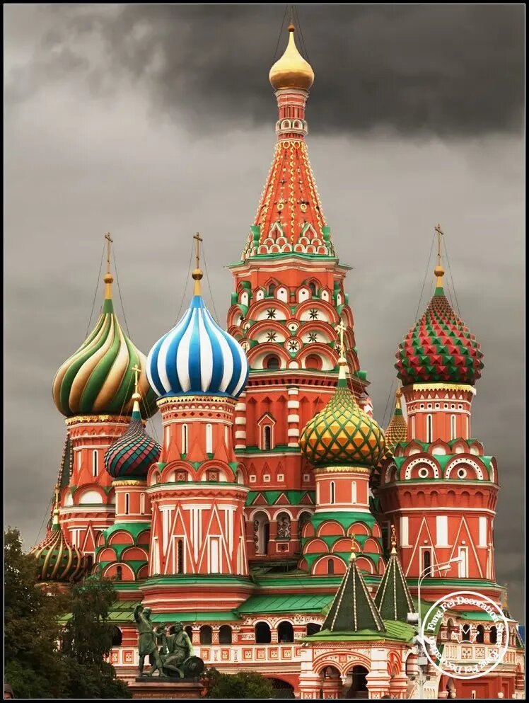 Алмазная мозаика на подрамнике "Собор Василия Блаженного" круглые бриллианты 40х50см