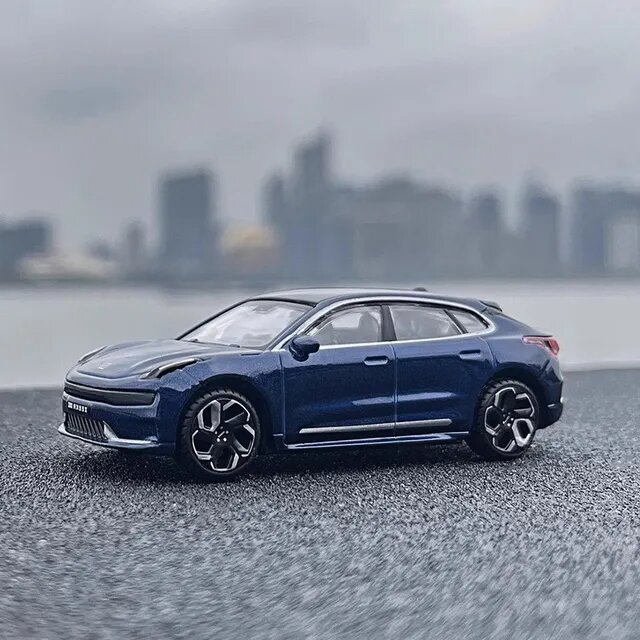 1:64 ZEEKR 009 ZEEKR 001 ZEEKR X Литые игрушечные машинки из сплава Модель автомобиля Миниатюрная масштабная модель игрушечного автомобиля для детей Демонстрационная коробка