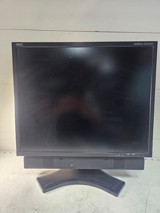 Монитор уцененный ЖК 19" 5:4 NEC 1990SX-Bk черный с колонками