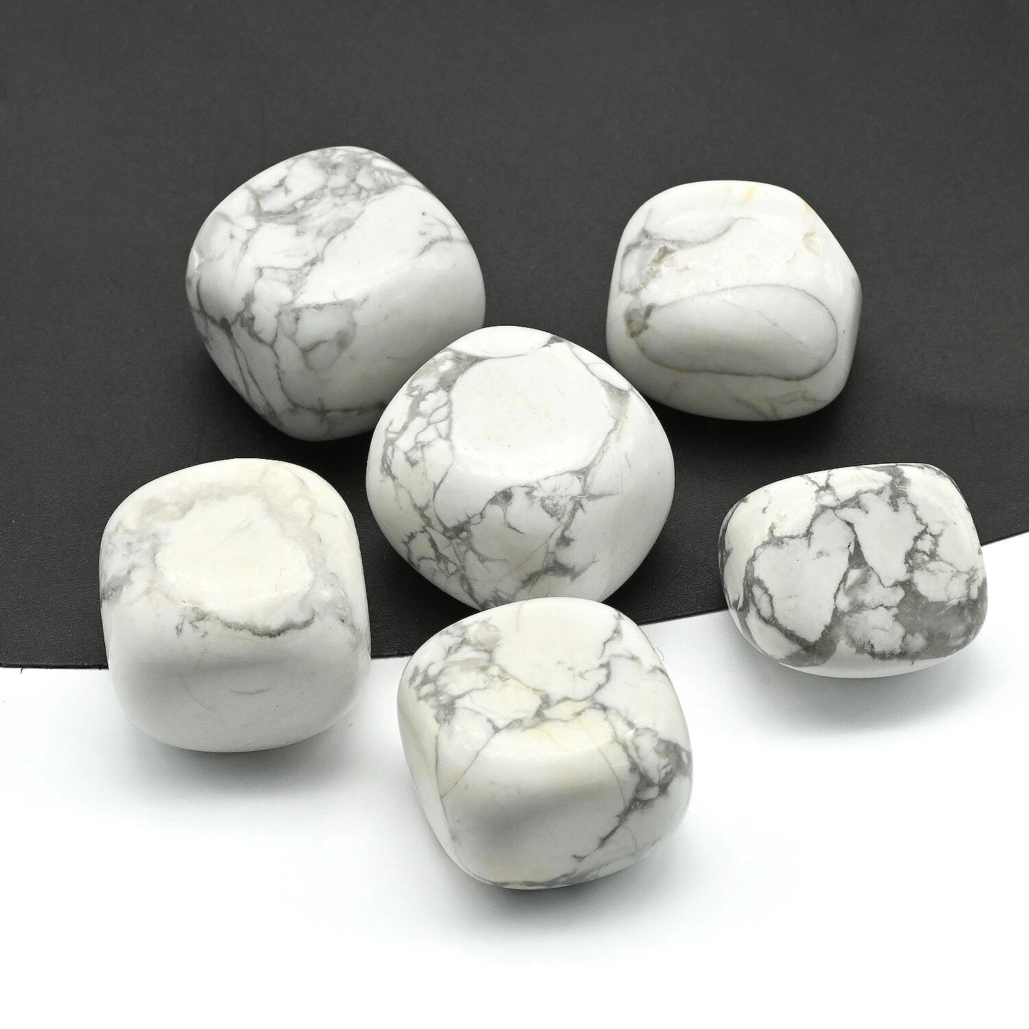 Кахолонг галтовка фракция 15-25мм, упаковка 100г. .