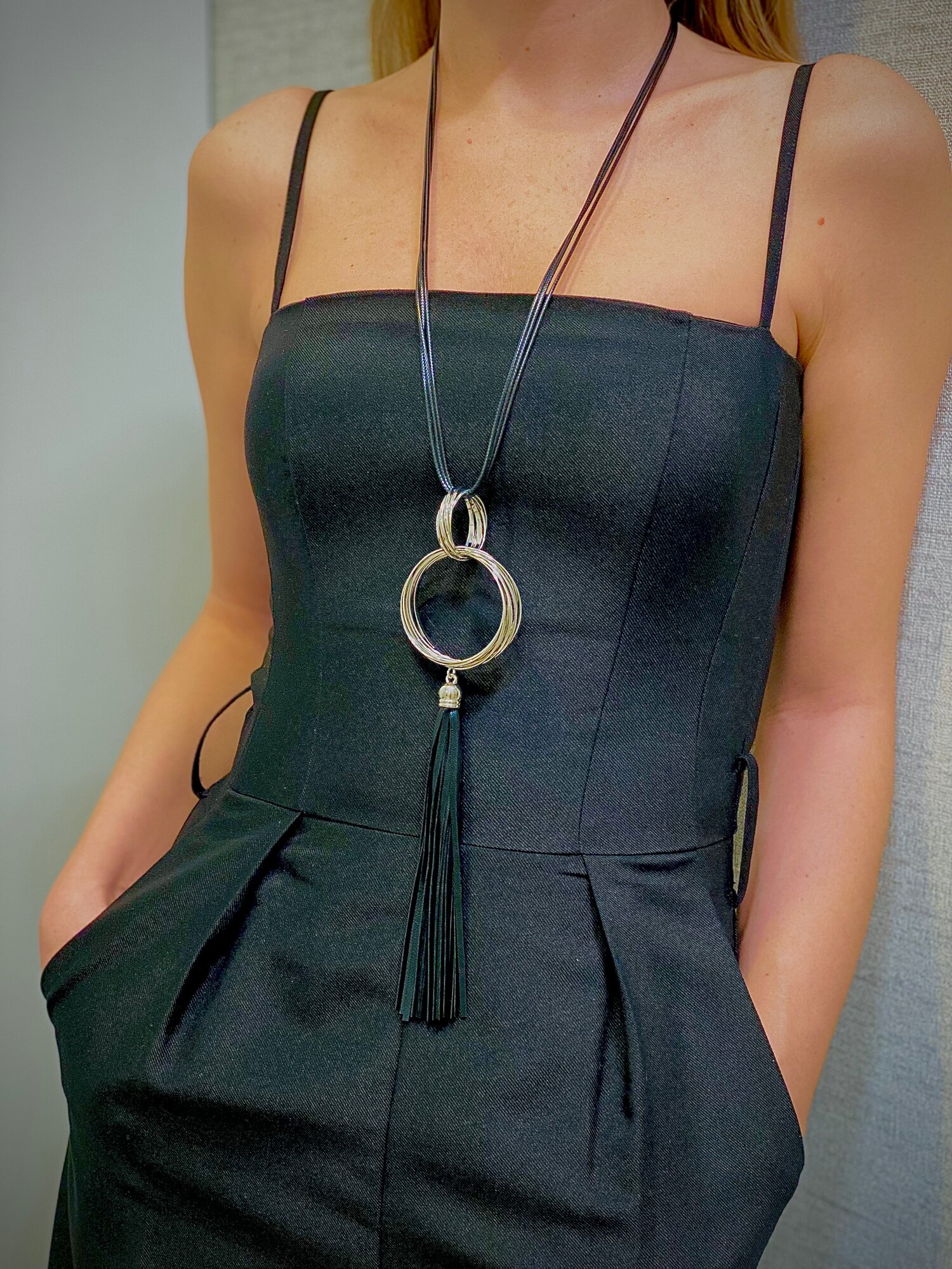 Колье, искусственная кожа