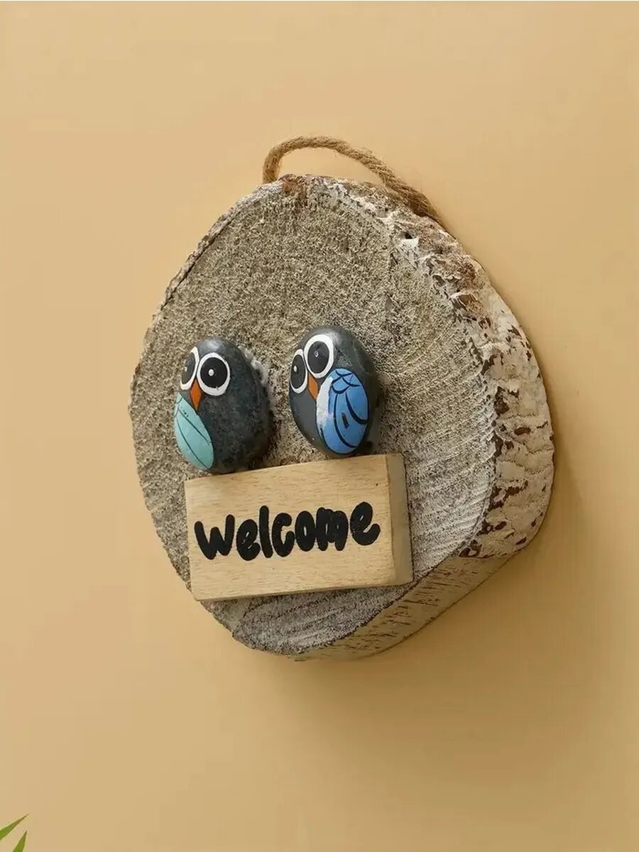 Деревянное панно 'Добро пожаловать' в серых тонах