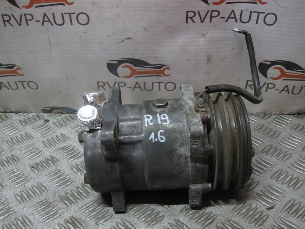 Компрессор кондиционера Renault 19 1.6 1992—2002 01255203