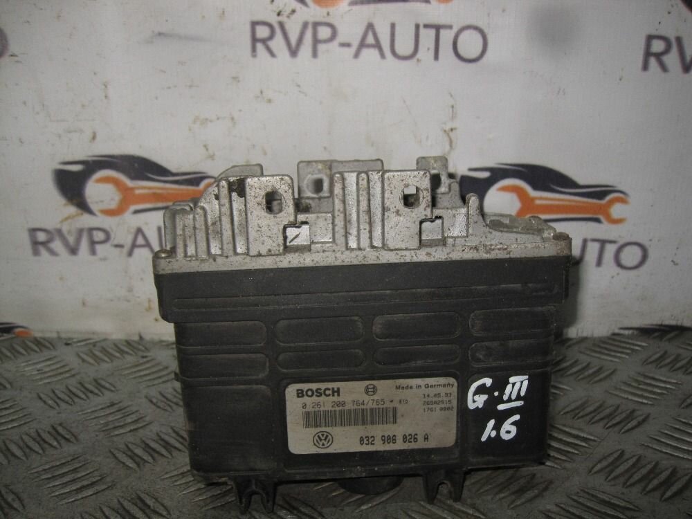 Блок управления двигателем VW Golf 3 1.6 1991-1999 0261200764