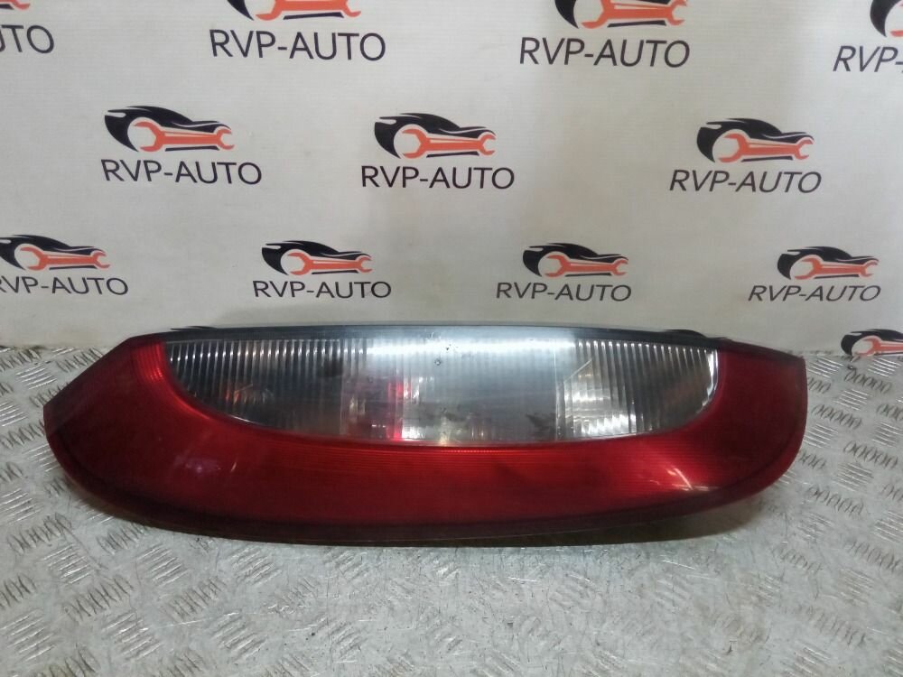 Фонарь задний левый Opel Corsa C 2000-2003 09114336