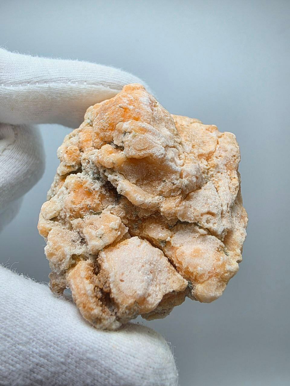 Ангидрит (розовый) 62 мм, 76 г.