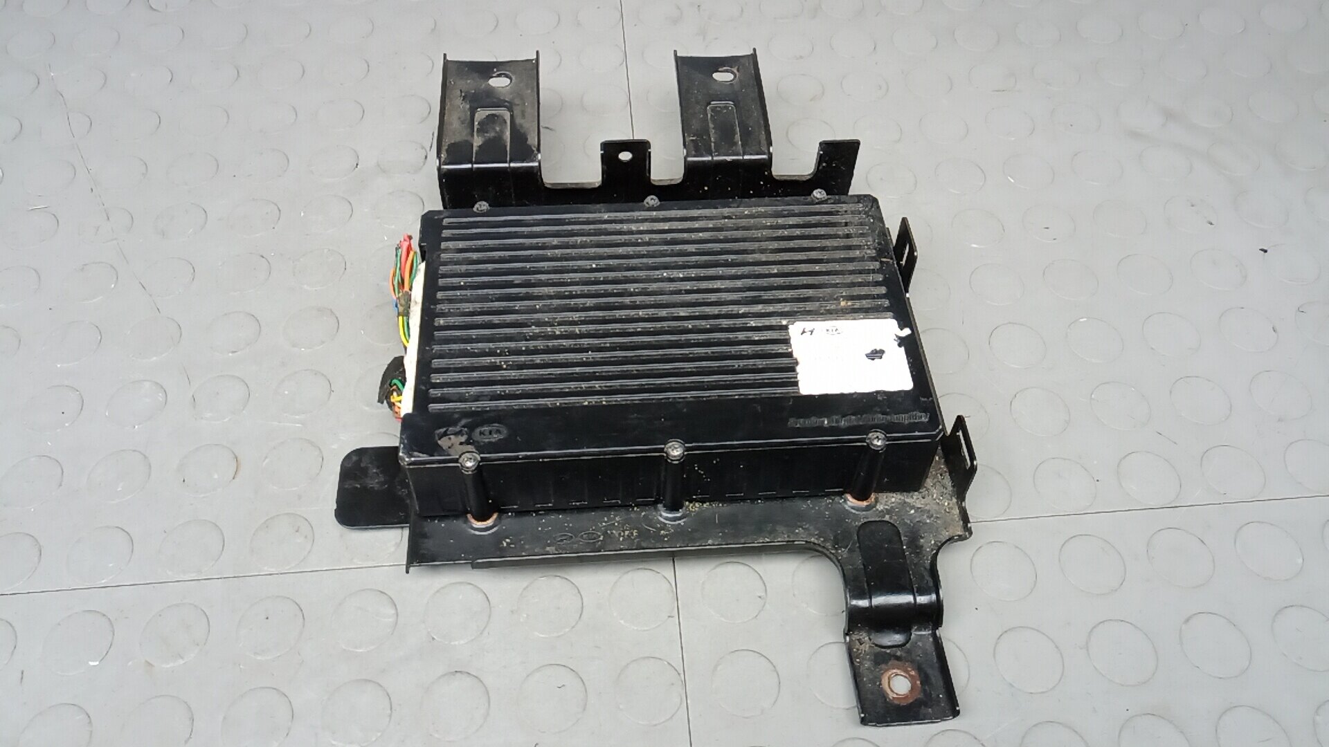 Усилитель музыки HYUNDAI SANTA FE 3, Номер 963702W000