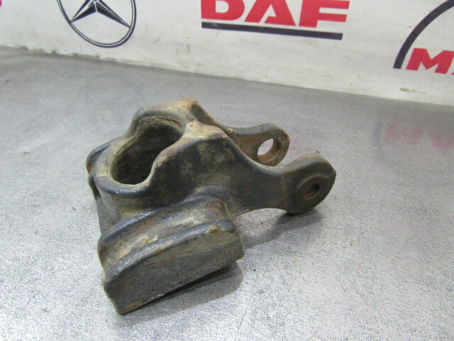 Кронштейн переднего амортизатора нижний SCANIA P, R, G