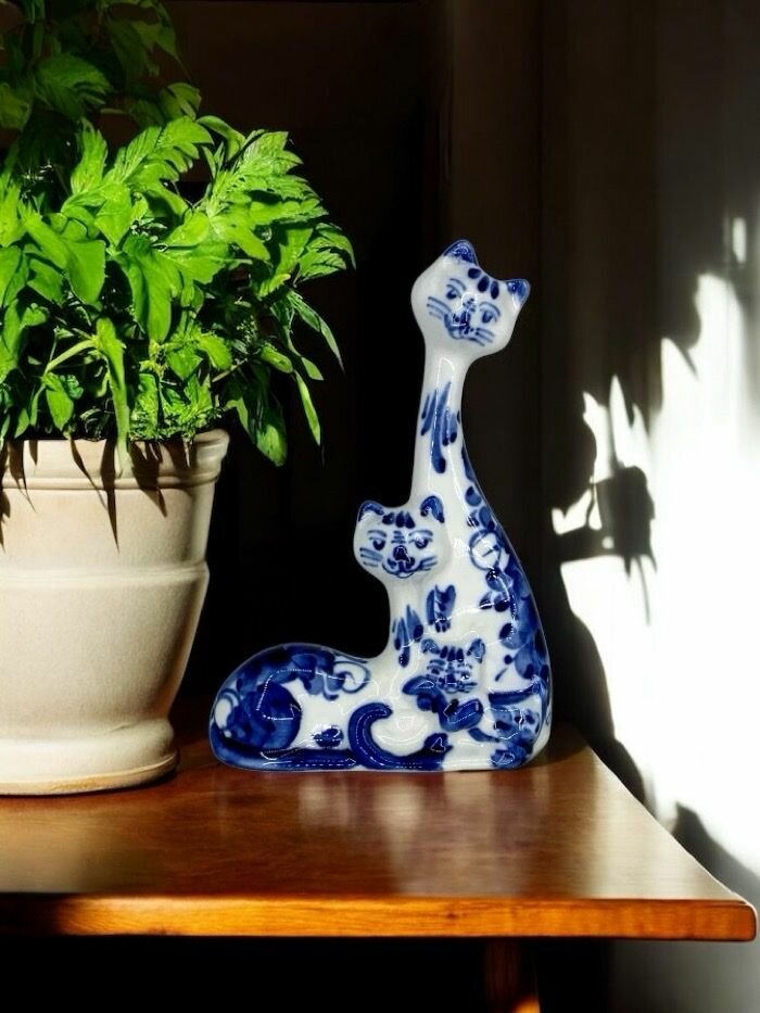 Фарфоровая статуэтка интерьерная "Кошка семья" гжель фарфор ручная работа