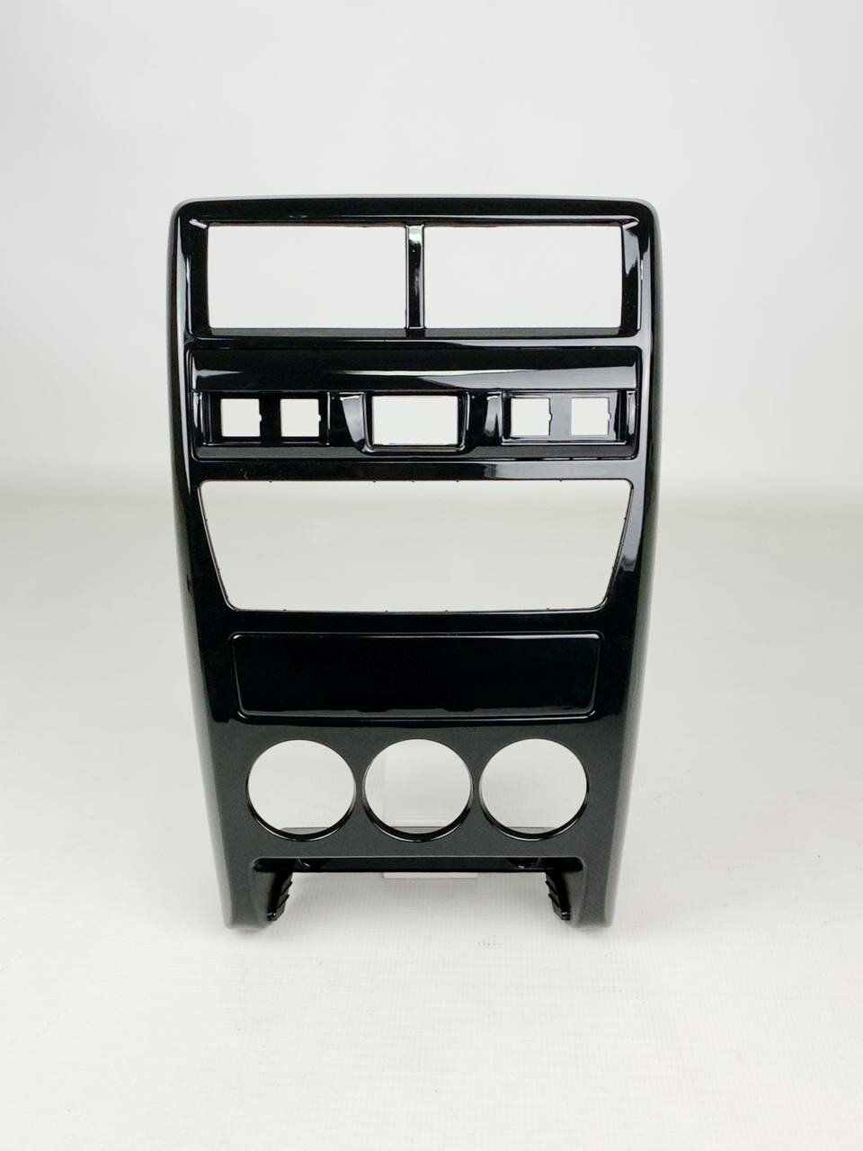 Центральная консоль для Priora 2 черная глянцевая под 1DIN магнитолу, новая панель