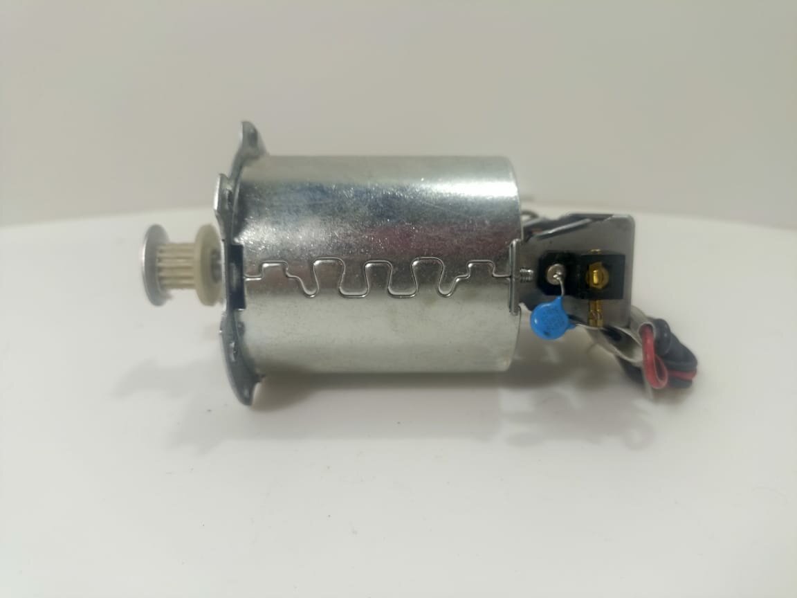 996510061439 Двигатель хлебопечки Philips