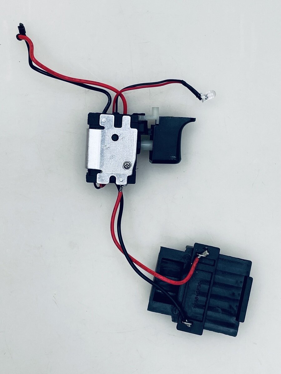 Выключатель ДА-18Л-2КУ Вихрь №448