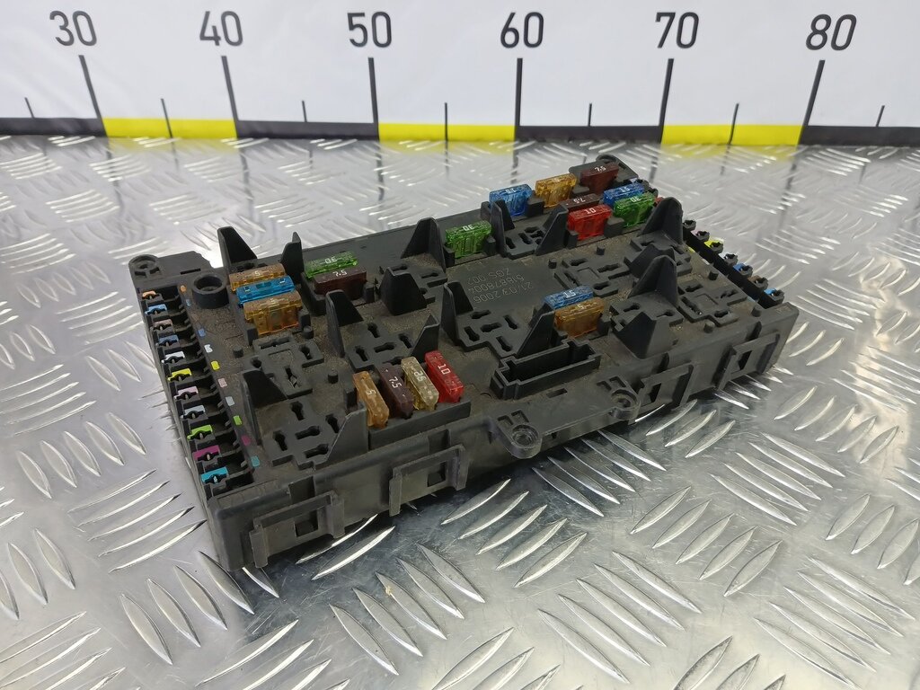 Блок предохранителей Б/У для MERCEDES-BENZ Vito W639 (2003—2010) A6395450401