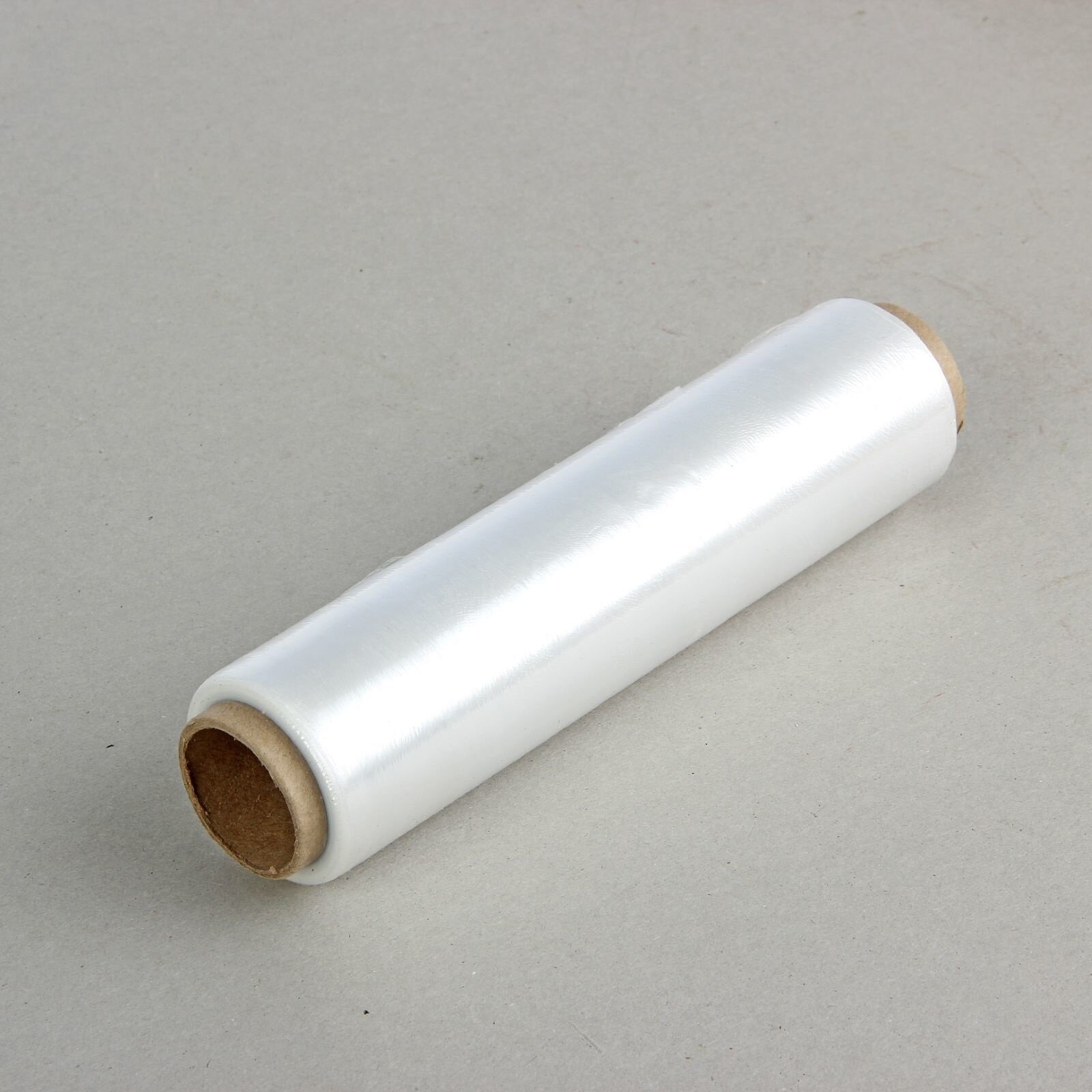 Пленка пищевая Сима-Ленд, белая, газопроницаемая, 22.5 см х 150м, 8мкм, 140гр