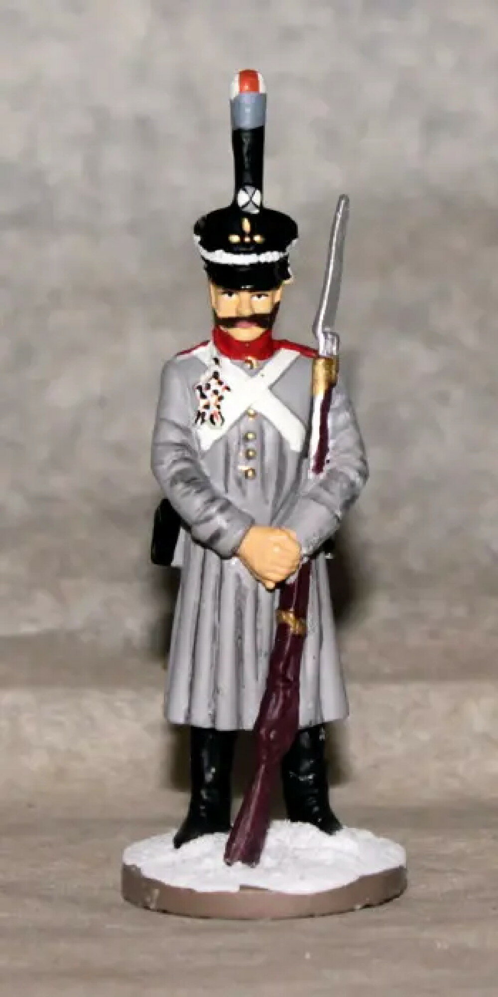 Оловянный солдатик Унтер-офицер Екатеринославского гренадерского полка в зимней форме, 1812 г