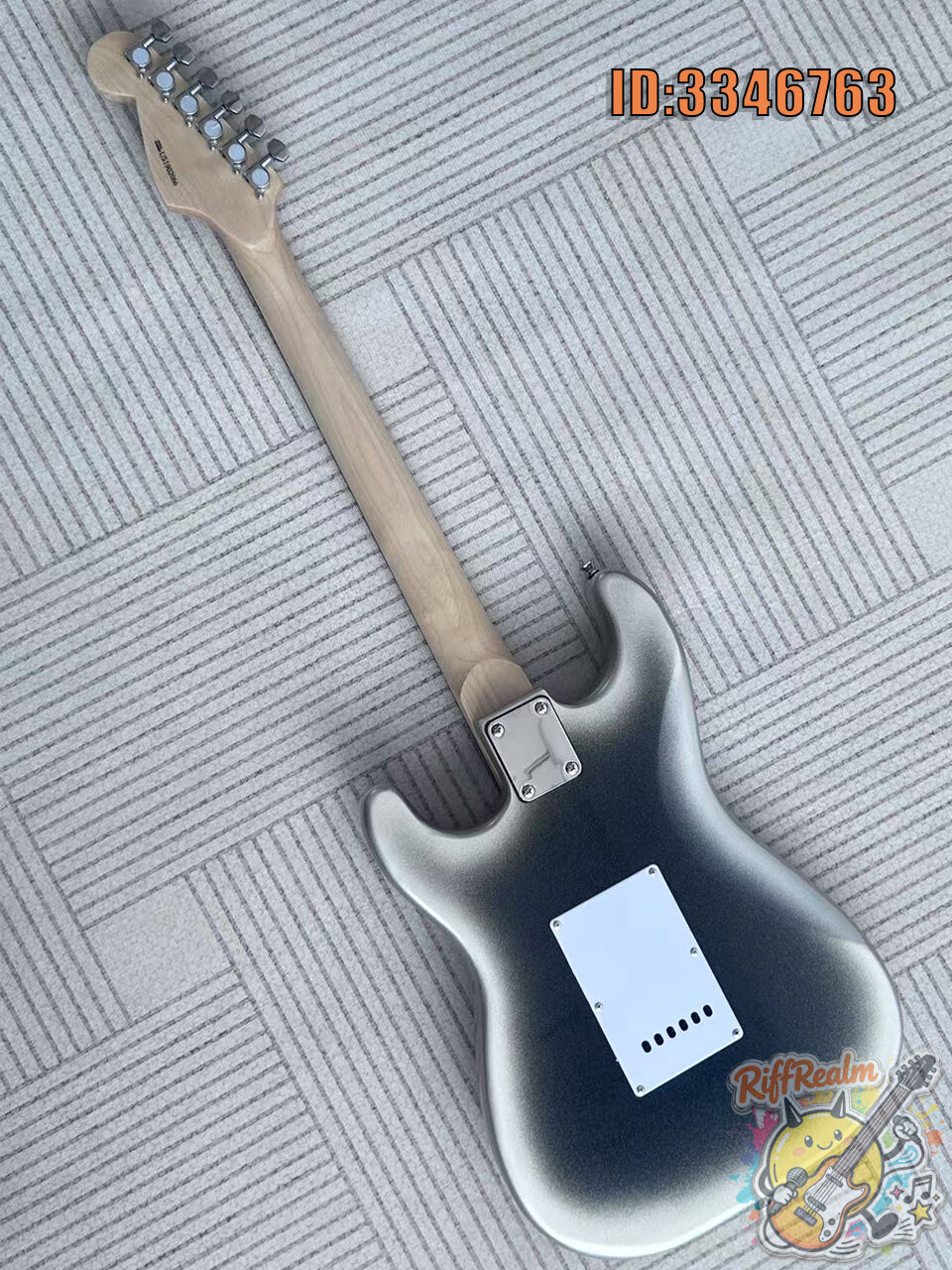 Электрогитара Stratocaster Black & White — фото 1