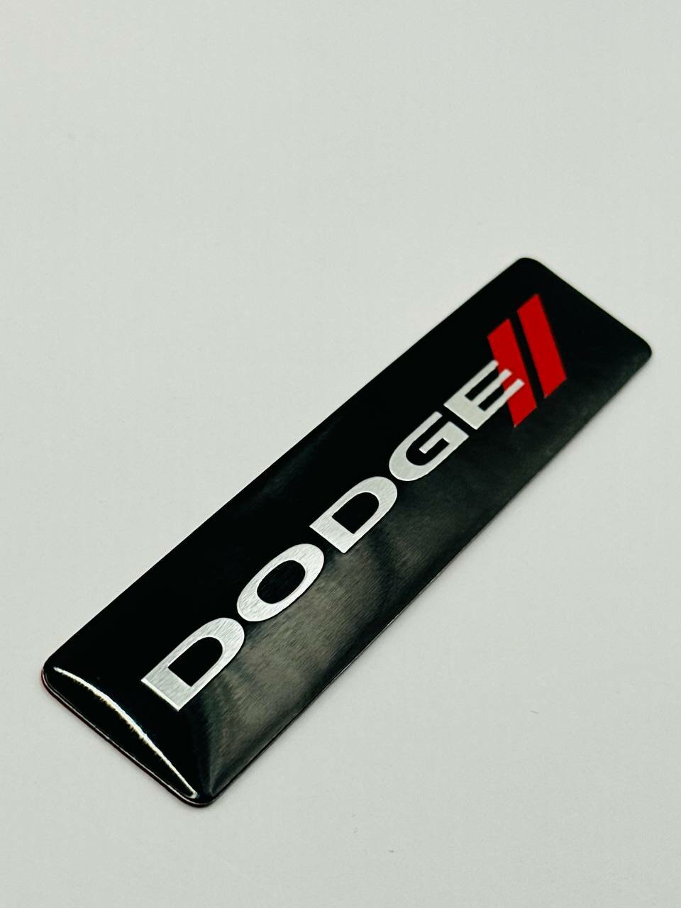 Шильдик надпись наклейка Dodge 12см