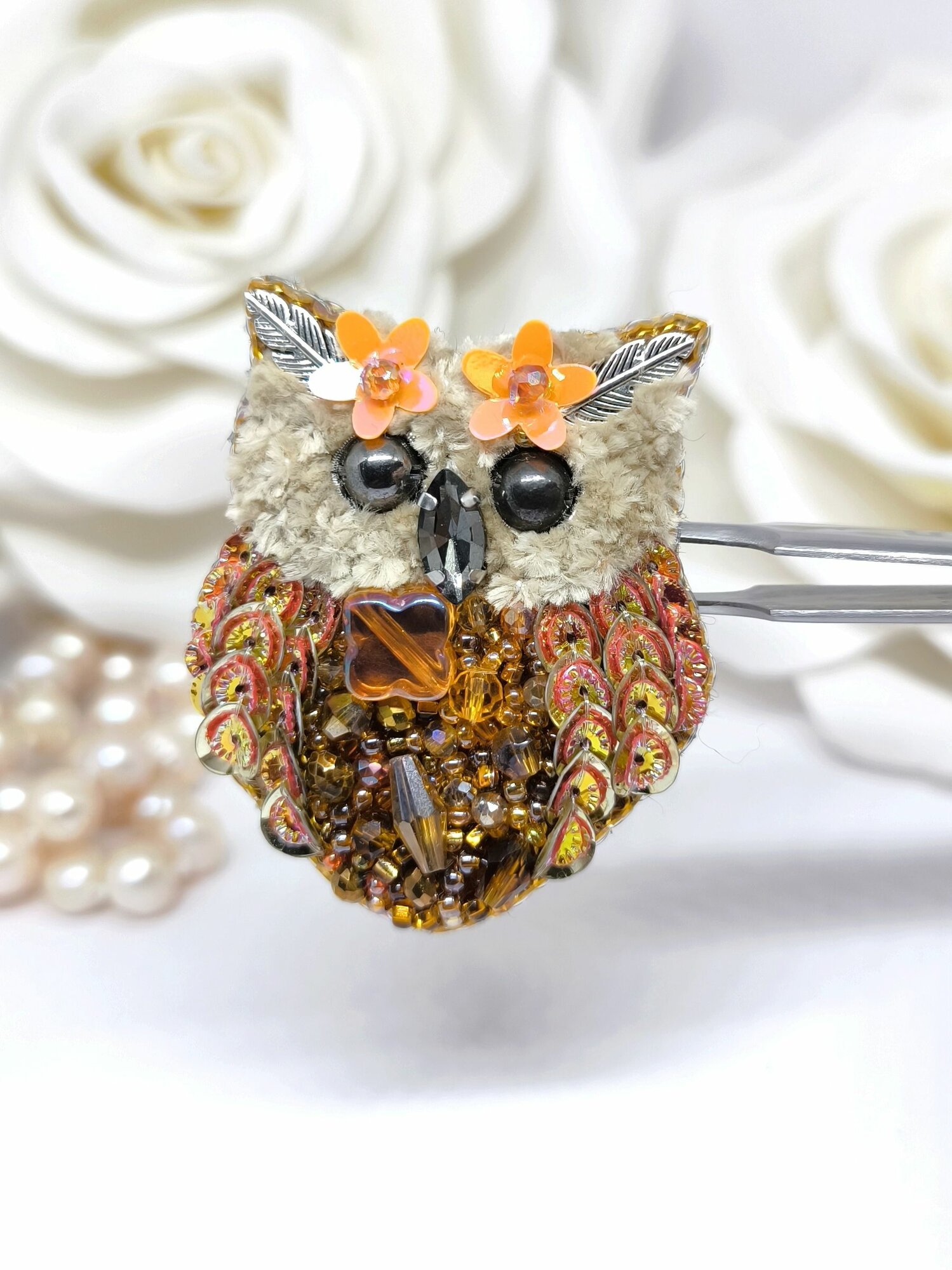 Брошь, бисер, стекло