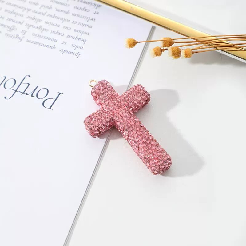 Кристаллический крест-брелок для ключей розового цвета, модный аксессуар для автомобиля