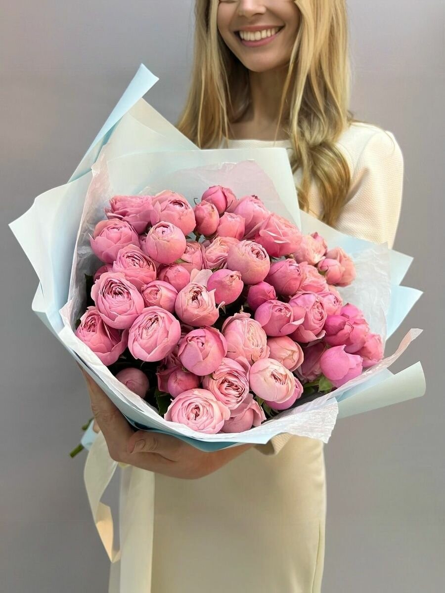 Кустовые пионовидные розовые розы Сильва Пинк