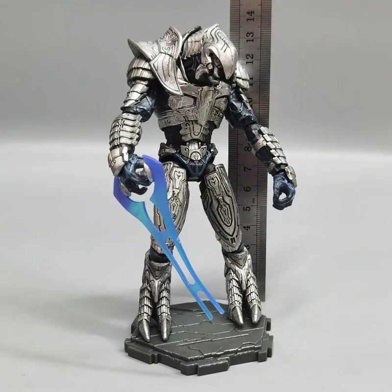 Коллекционная фигурка Hot Toys Тилвадар Таталос 4