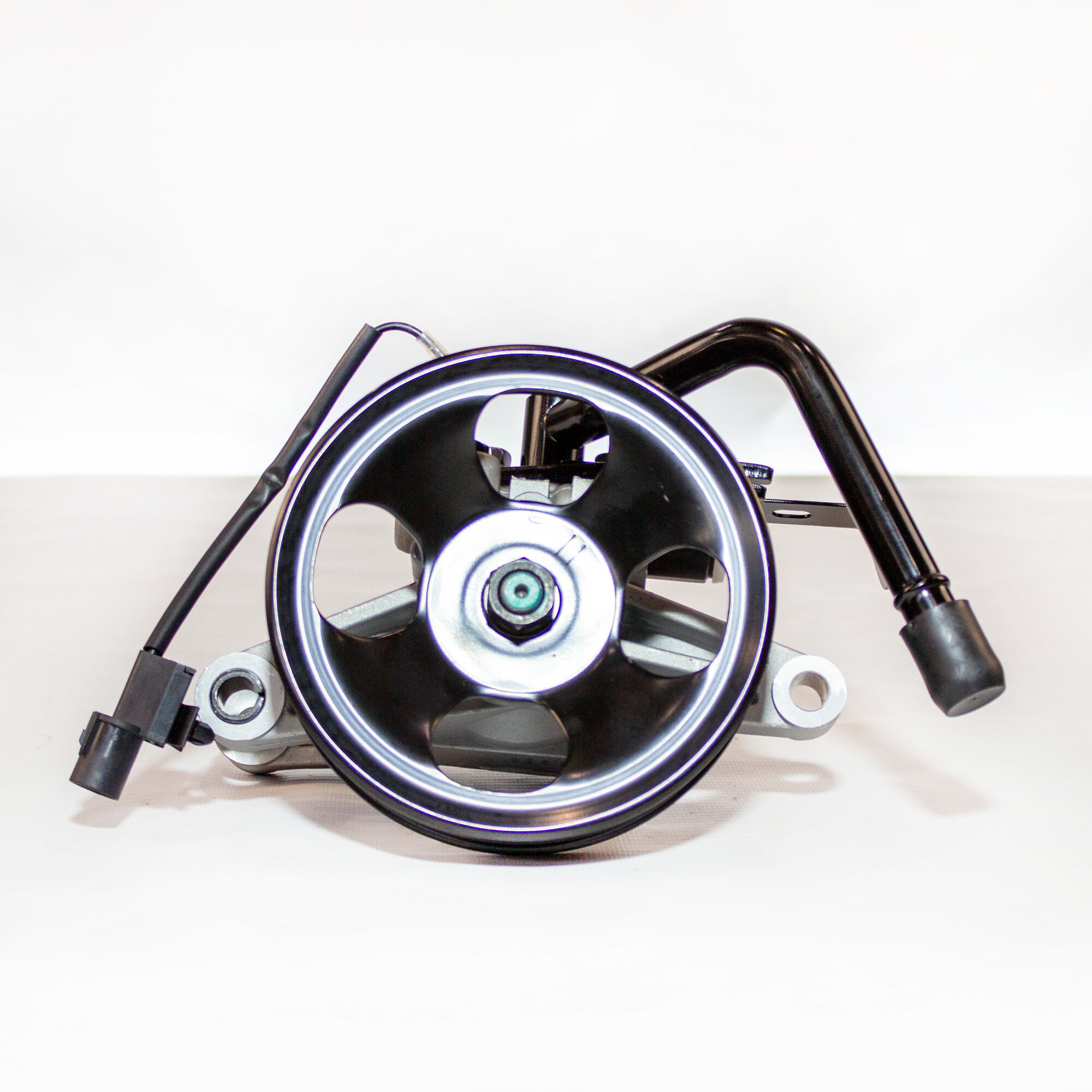 Насос гидроусилителя руля Nadoka для Hyundai VERNA/KIA K2/K3 09-14