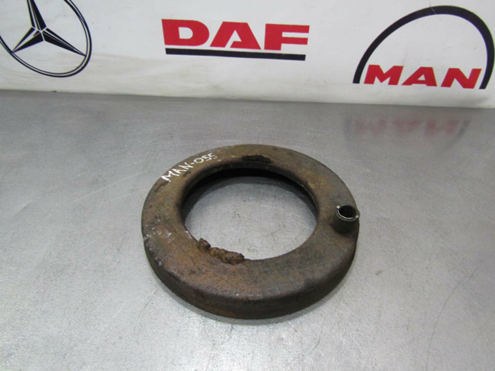 Кронштейн датчика ABS MAN TGA, TGS, TGX / Погнут, есть вмятины и сварка!!!