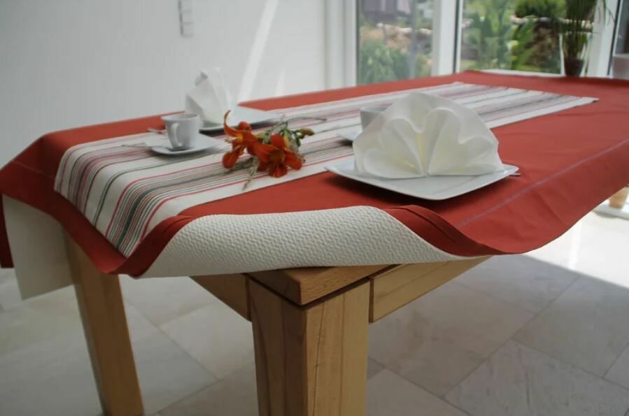 Мулетон столовый (подскатерник) AKO Compact 1,2х1м