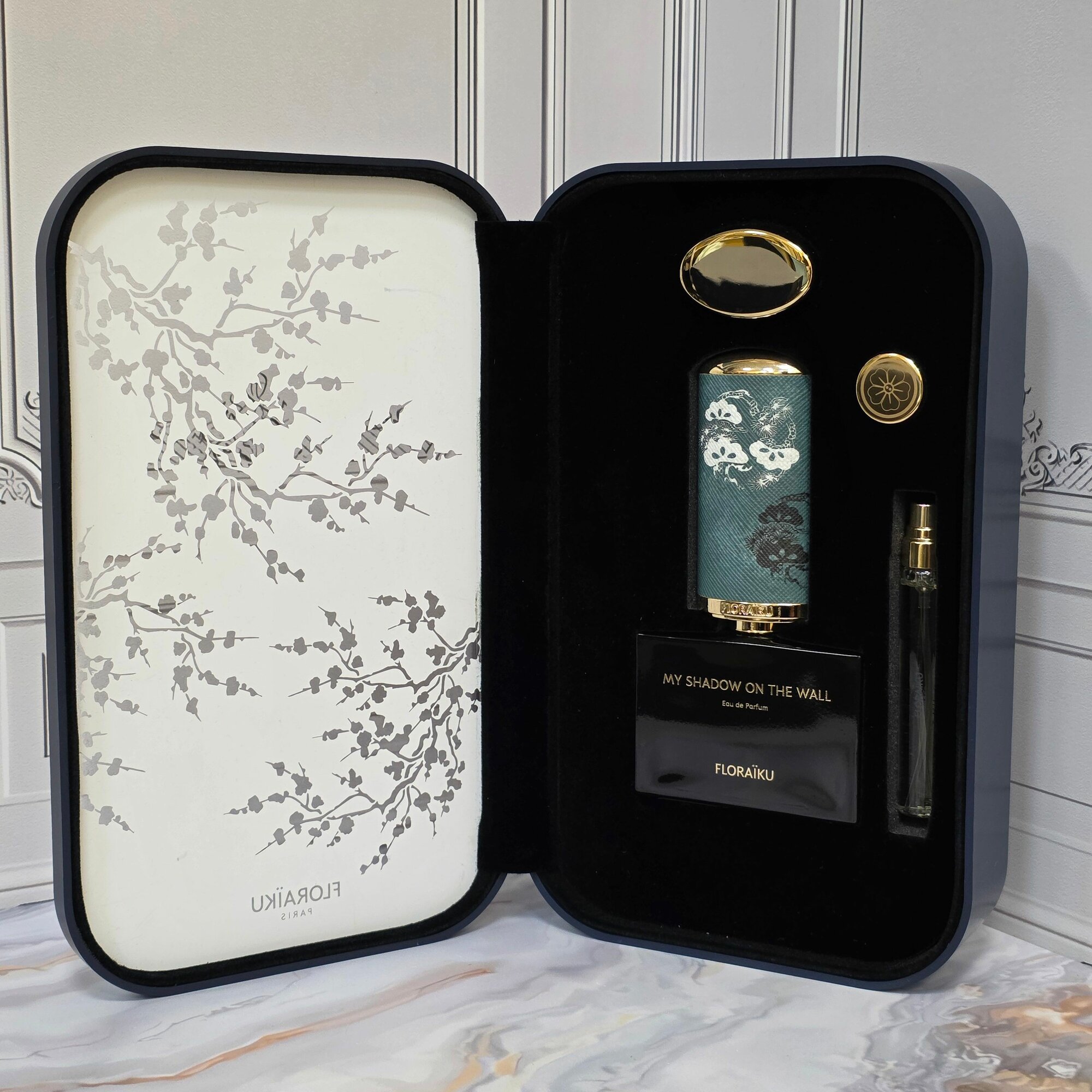 FLORAIKU My shadow on the wall 50 мл + 10 мл парфюмерная вода унисекс