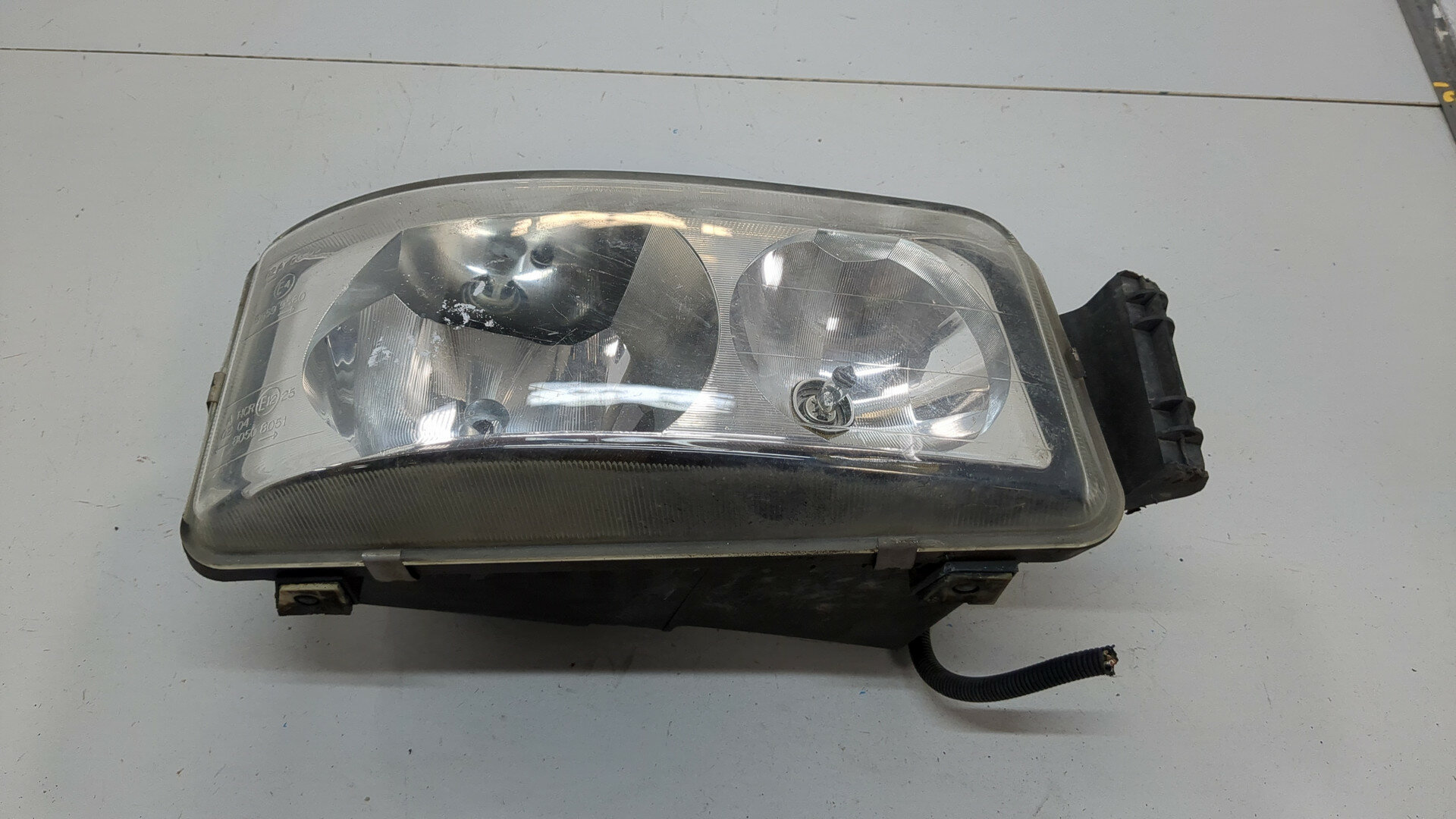 Фара (передняя) правая Man L2000 Б/У