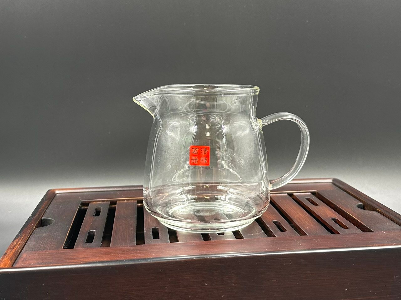 Стеклянный чахай "Красный квадрат". Утолщённое стекло, 450 мл.