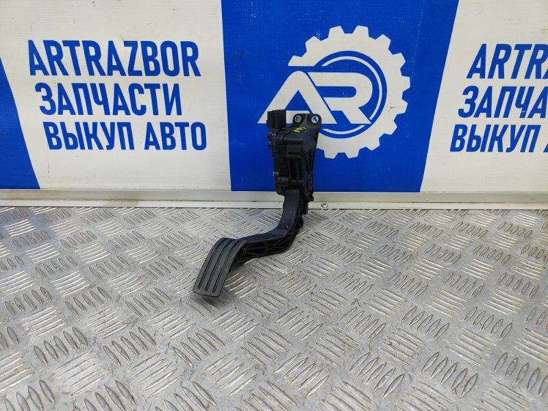 Б/У Педаль газа Ford Fiesta / Форд Фиеста 1.4 FXJA 80Л.С. 2008
