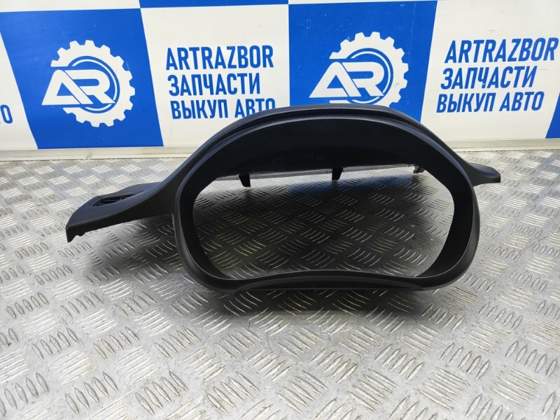 Б/У Козырек панели приборов Suzuki Sx4 / Сузуки Sx4 1.6 M16A 117 Л.С 2014