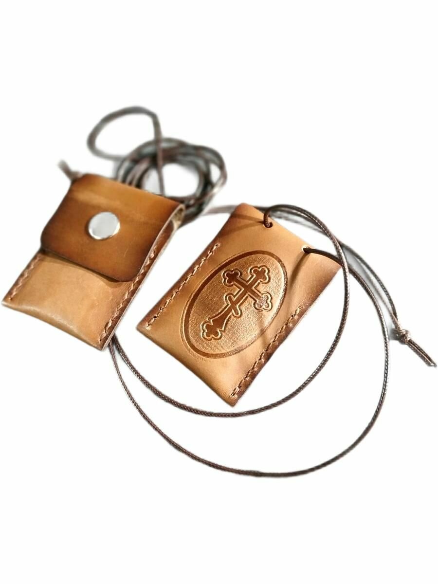 Кожаная ладанка на шнурке Православная, натуральная кожа с тиснением