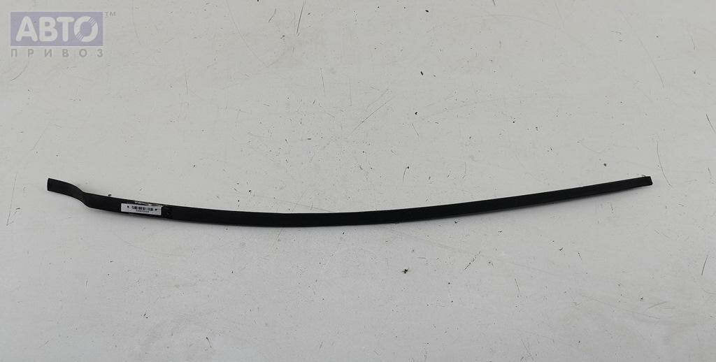 Молдинг лобового стекла Volkswagen Passat B5+ (GP)