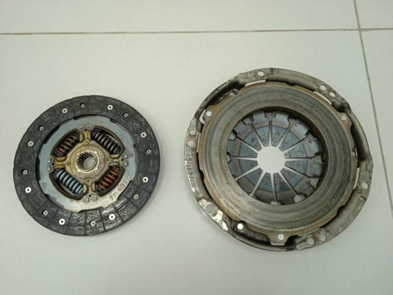 Корзина сцепления Toyota Corolla E180 2013