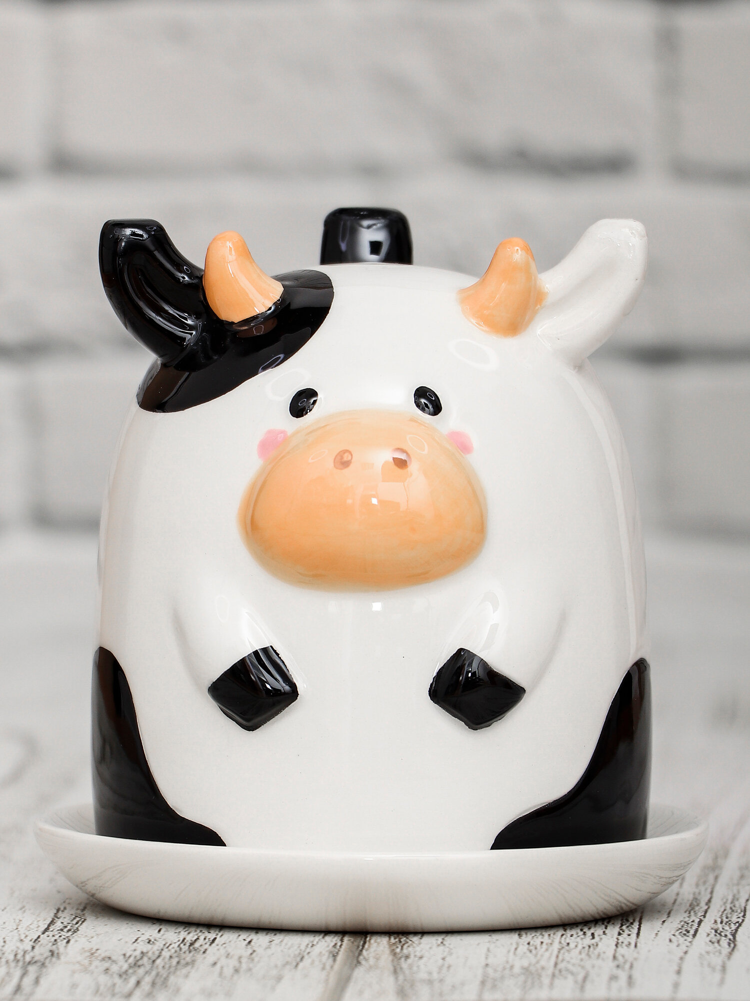 Кружка для чая "Корова Буренка" 520 мл, с блюдцем, чайная пара Cow, женская, детская, подарочная на новый год